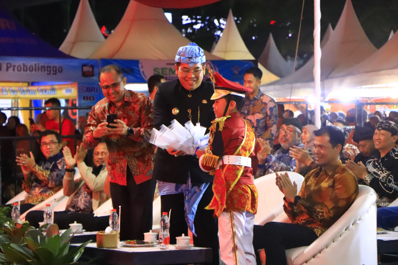 Pocil SDN Sukabumi 2 Tampil Memukau di Penutupan Gelaran Semipro 2025 ...